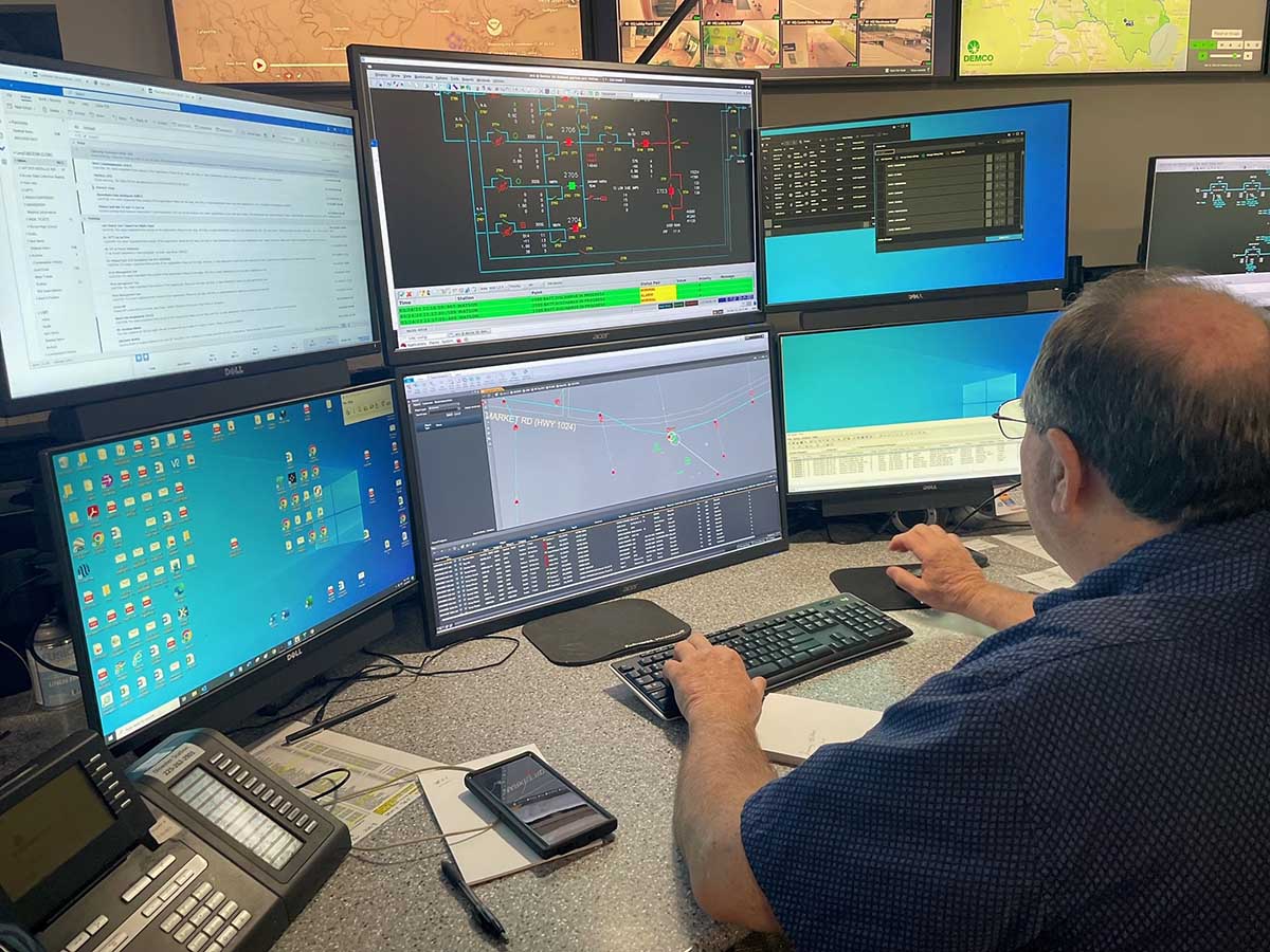 Louisiana Co-op Combines Apps to Improve System Reliability